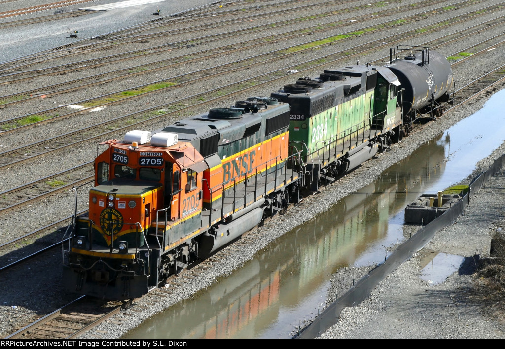 BNSF 2705-2334 at Delta